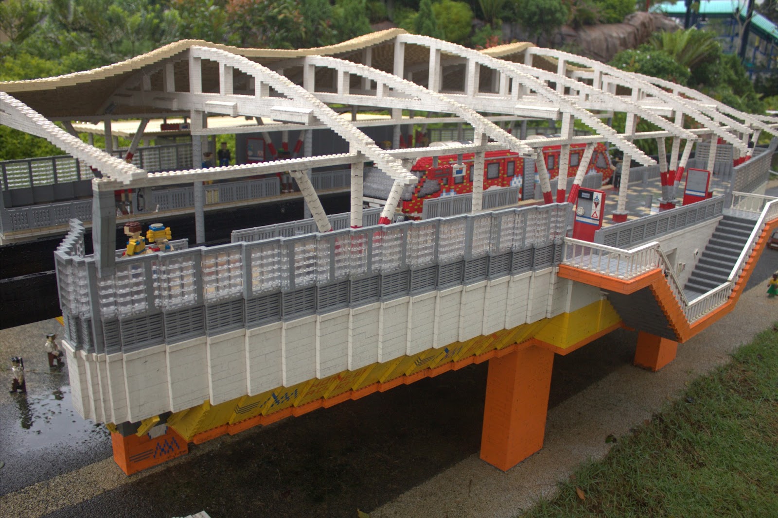 Jalan-Jalan Terus: New Year in Legoland – Malaysia