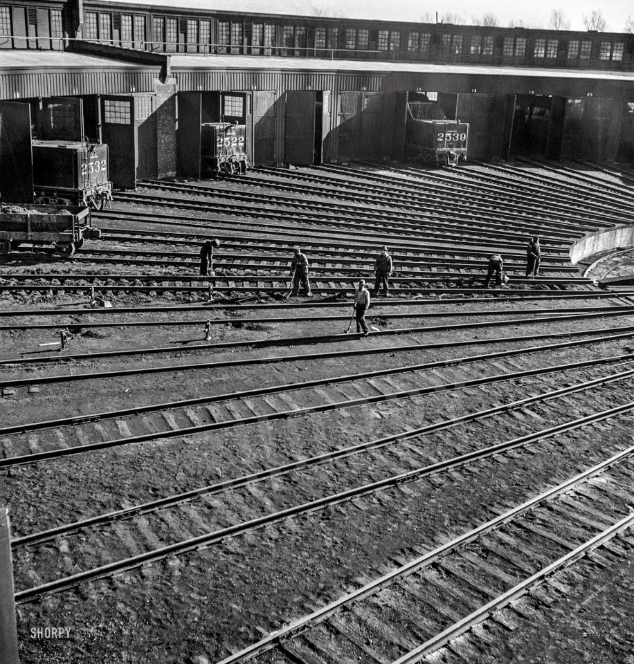 Industrial History: IC's Chicago Roundhouses