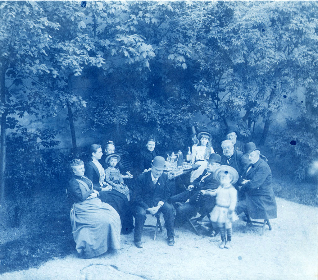 23 Rare Cyanotype Photos Document Everyday Life of Sweden Before 1900 ...