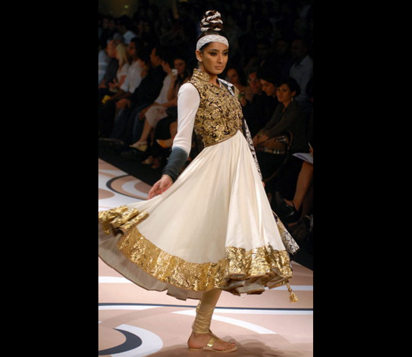 Kolhapuri Tradition: 5 Reasons Why Everyone Needs Kolhapuri Chappals