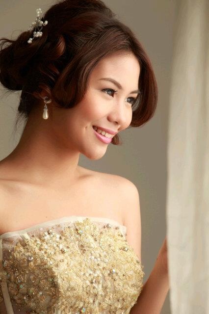 The Curvaceous and Mesmerizing kim De Guzman