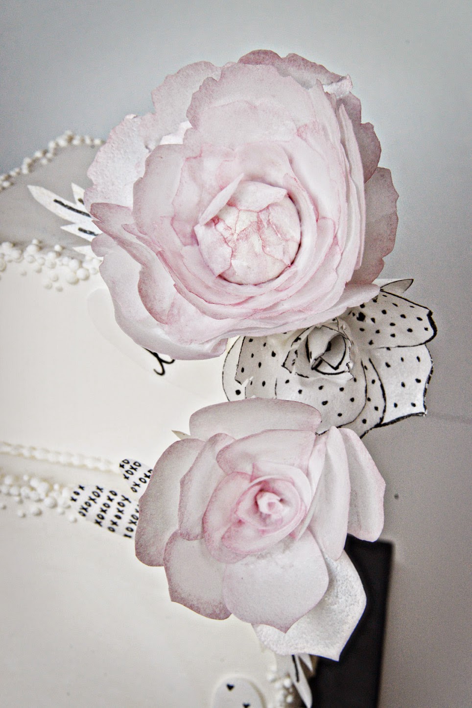 CAKE HAPPENS: Wafer Paper Flowers...and Love notes.