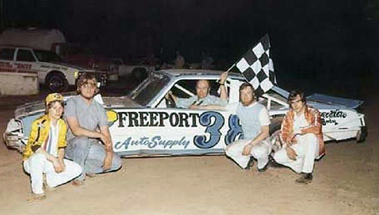 Midwest Racing Archives: 1977 – Effort fails as engines smoke