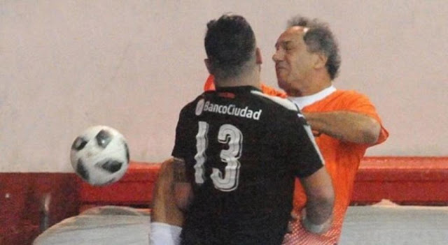 La ventana indiscreta de julia: Cosas de viejo choto. Más por choto que ...