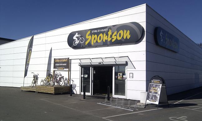 Ett tramptag i sänder - på cykel genom fyra länder: Ett besök på Sportson