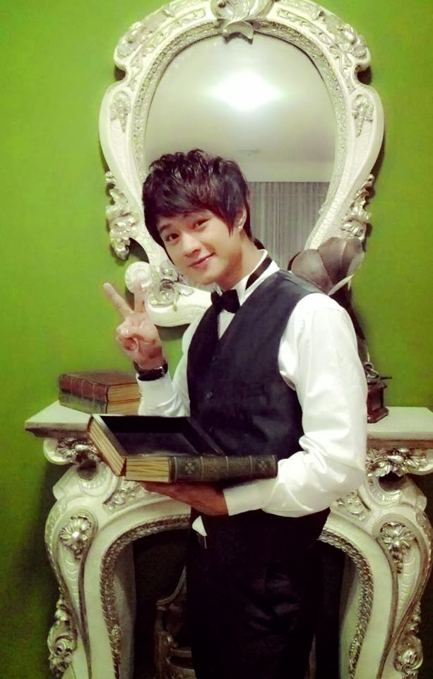 M y a n m a r H u n k s: Aung Lay @ Suit