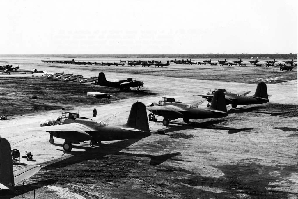 Armour force / Panssaroitu voima : Anglo-Soviet invasion of Iran ...