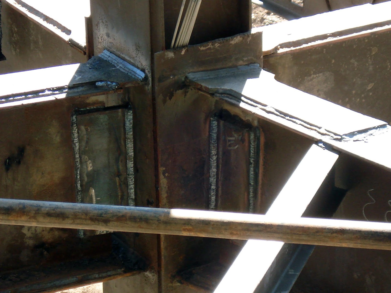 Samrand Abdi: Engineered steel construction