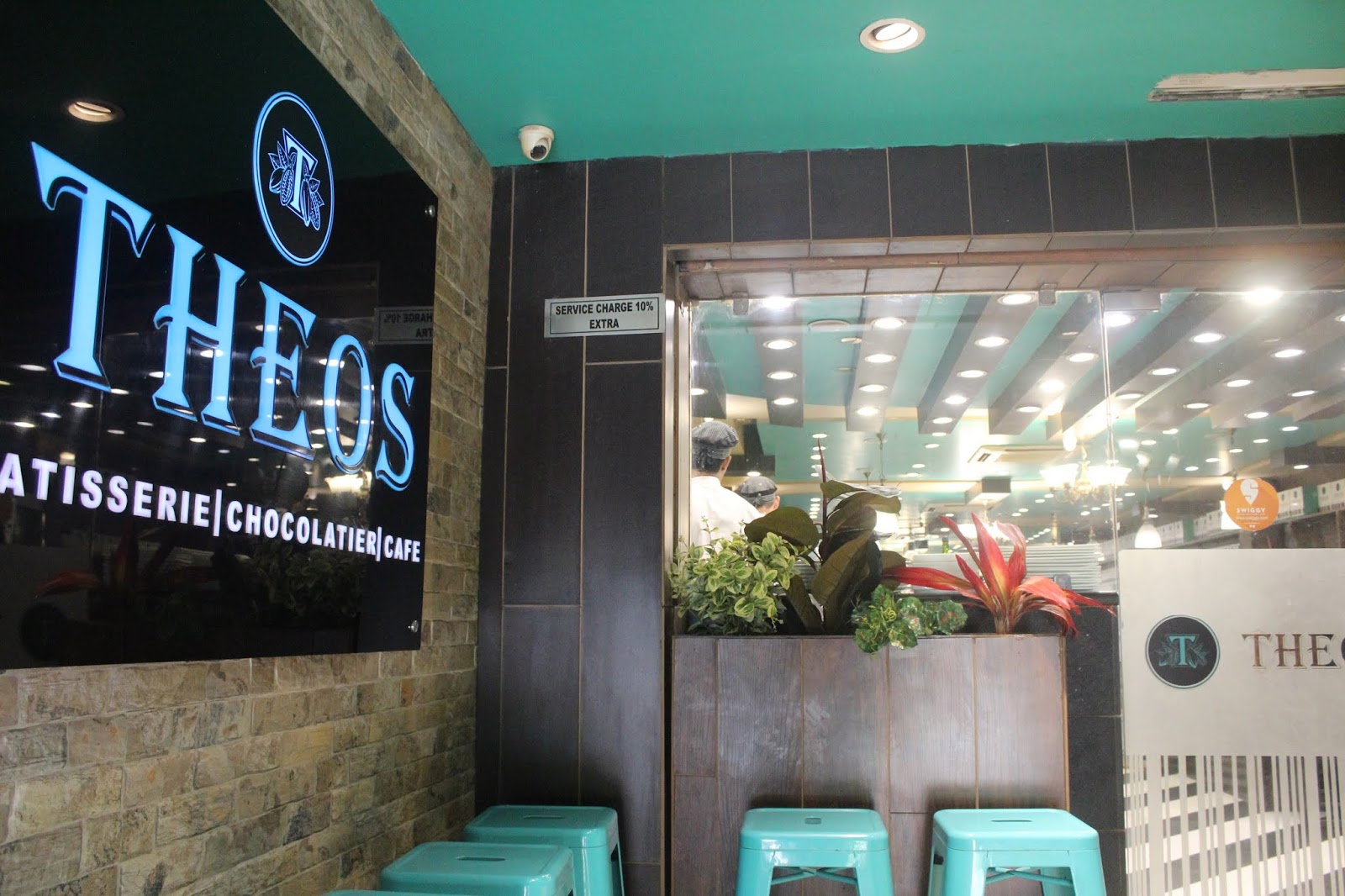 The finest bakery in Noida: Theos