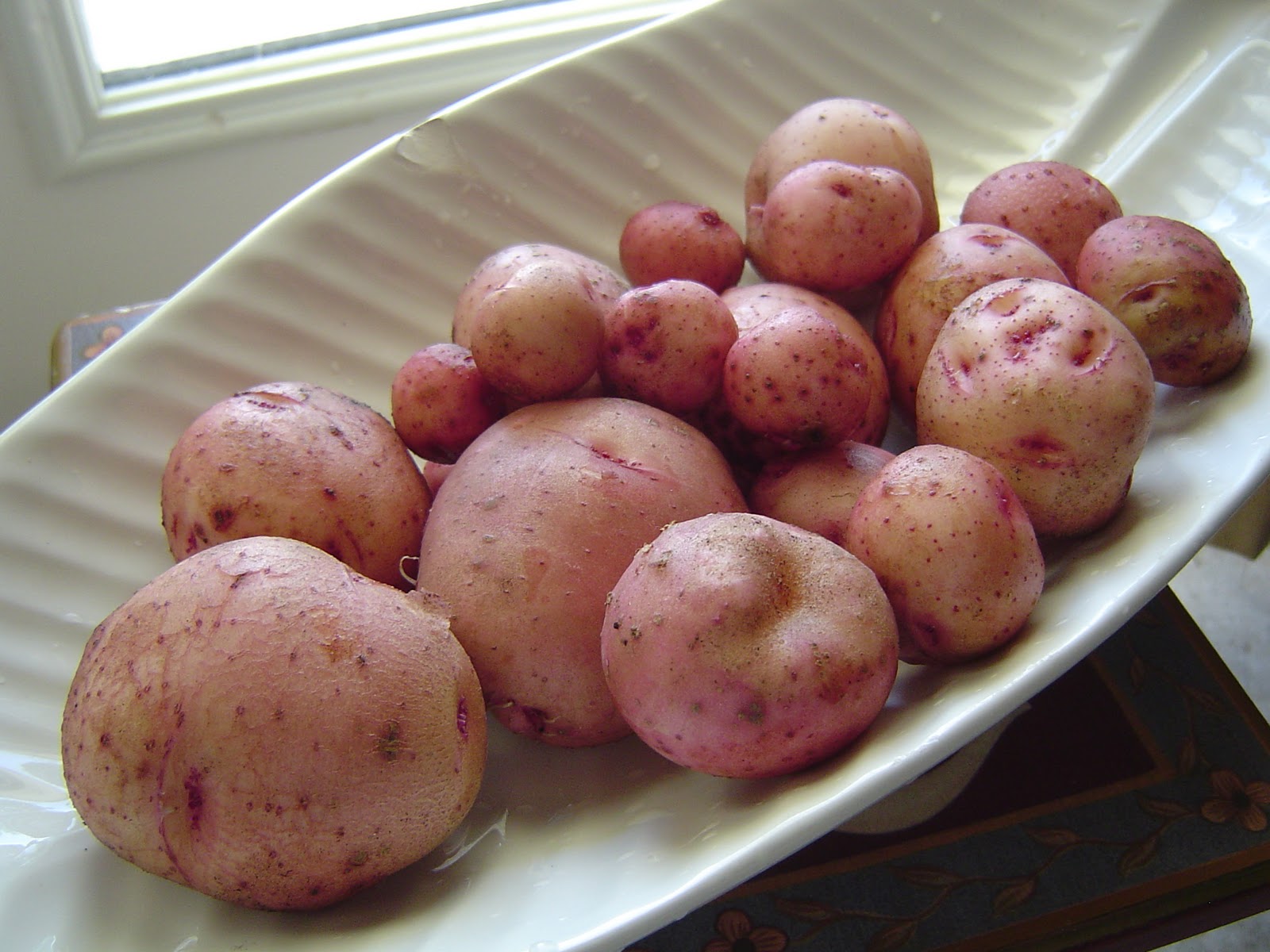 What a Healthy Family Eats: Garden Goodness: Strawberries and Potatoes