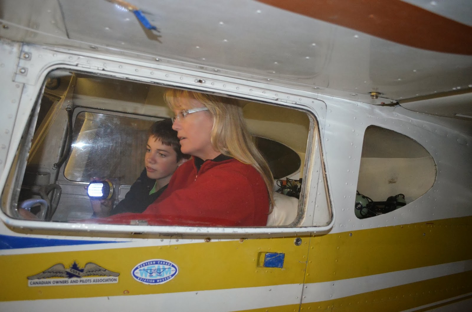 RAA Club Plane with 99s Cessna 150 C-FLUG at Lyncrest Airport, Winnipeg ...