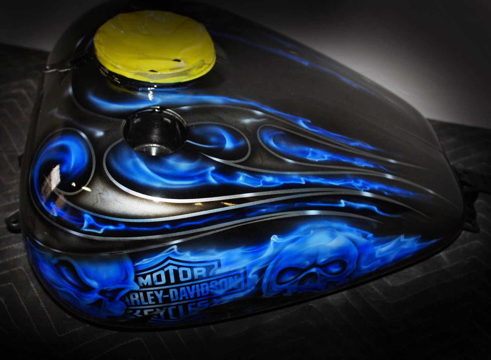 Online Motorcycle Paint Shop: Silver tribal flames with blue fire skulls