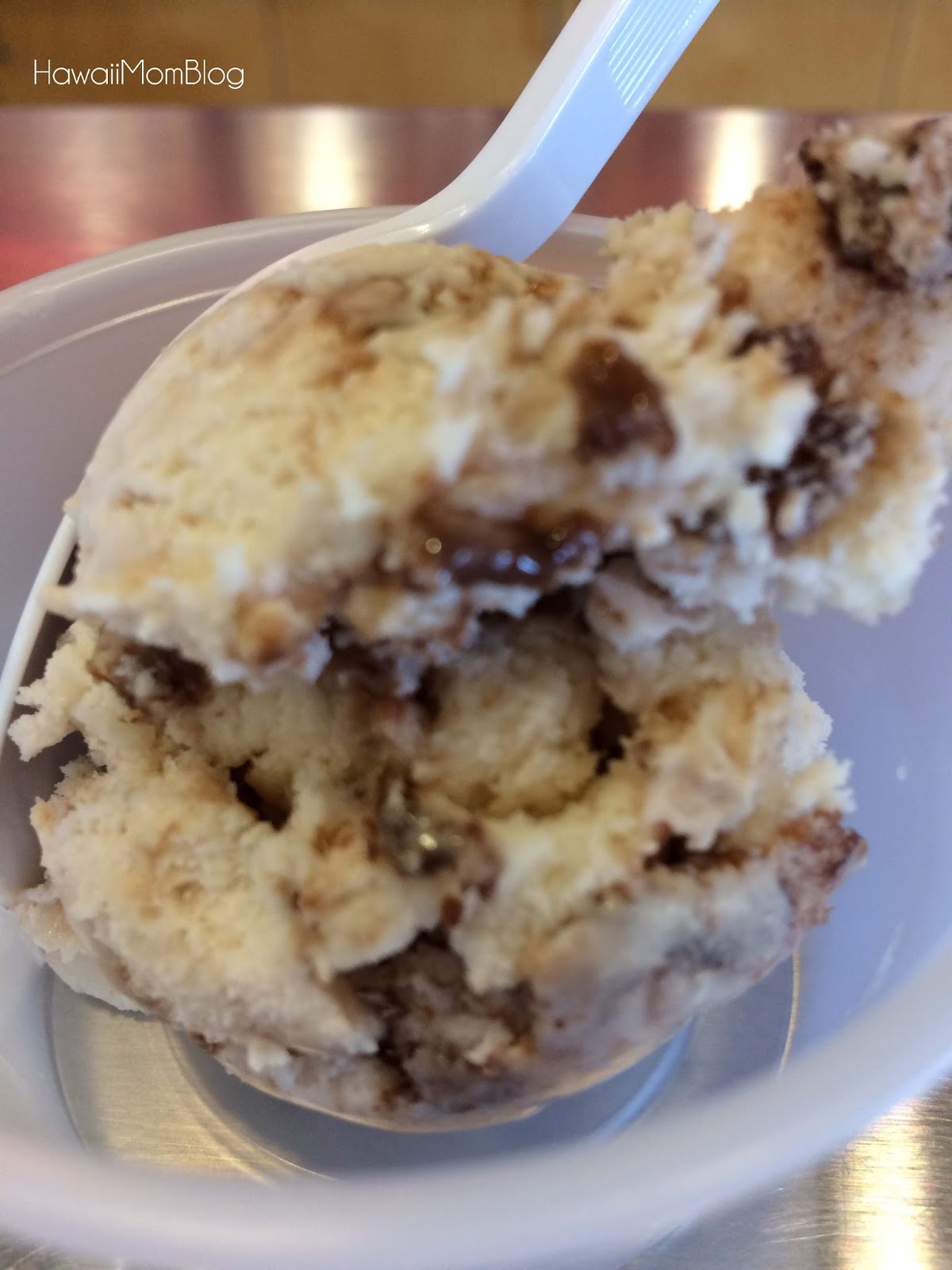 Hawaii Mom Blog: Visit Maui: Hula Cookies & Ice Cream