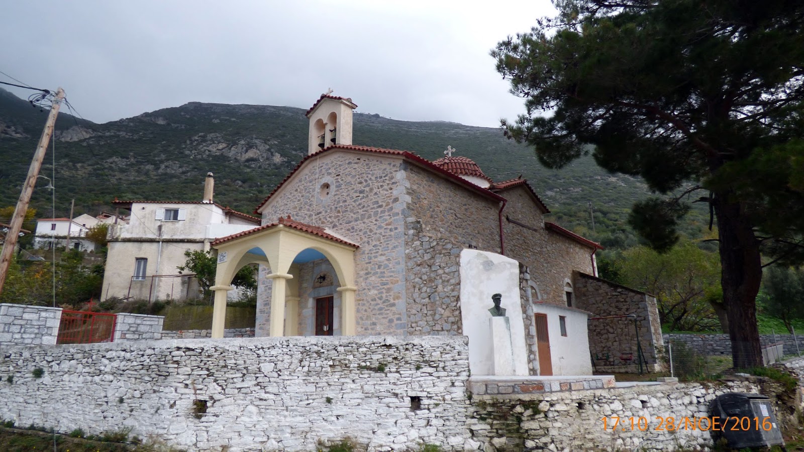 ΝΑΟΙ ΣΤΗ ΜΑΝΗ ΚΑΡΕΑ ΚΑΤΩ ΑΓΙΟΣ ΝΙΚΟΛΑΟΣ