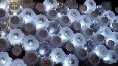 ecococos: sistema constructivo con botellas recicladas: Polli-bricks