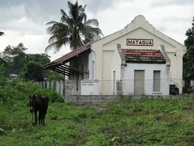 MANGOCHO: FERROCARILES DE CUBA