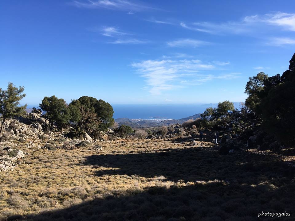 EXPLORE MOUNTAINS: ΣΤΟ ΚΑΛΝΤΕΡΙΜΙ : ΟΡΟΠΕΔΙΟ ΚΑΘΑΡΟΥ-ΚΡΙΤΣΑ