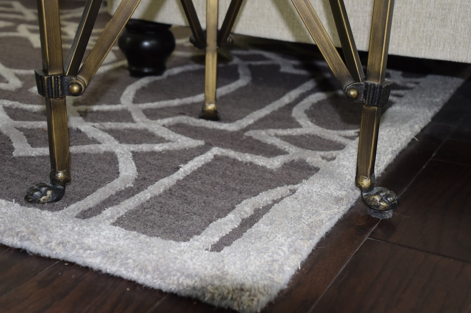 Our Hobby House: How to Level Furniture Overlapping a Rug