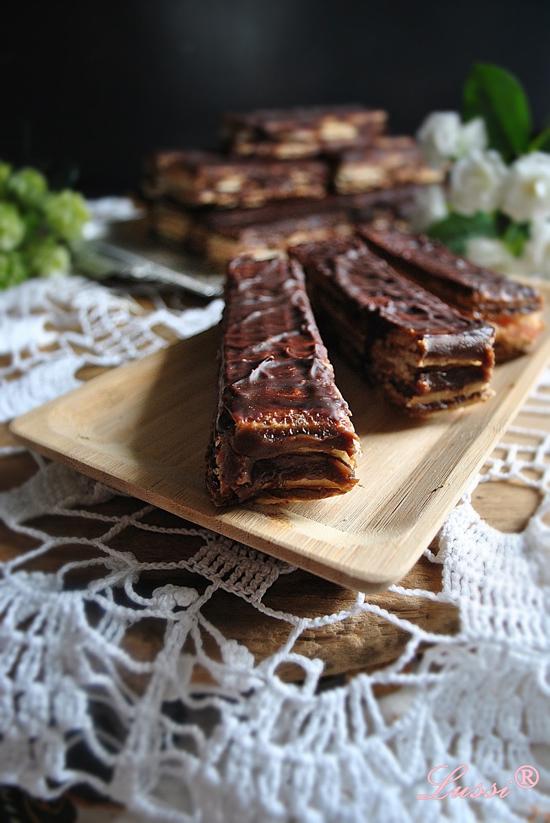 Lussi`s World of Artcraft: Домашни локумени вафли с шоколад и халва ...