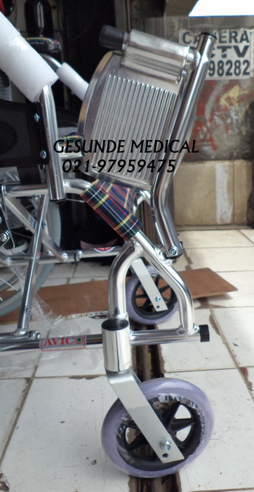 Alat kesehatan Grosir: Kursi Roda 863LABJ - Kursi Roda Alumunium Kecil