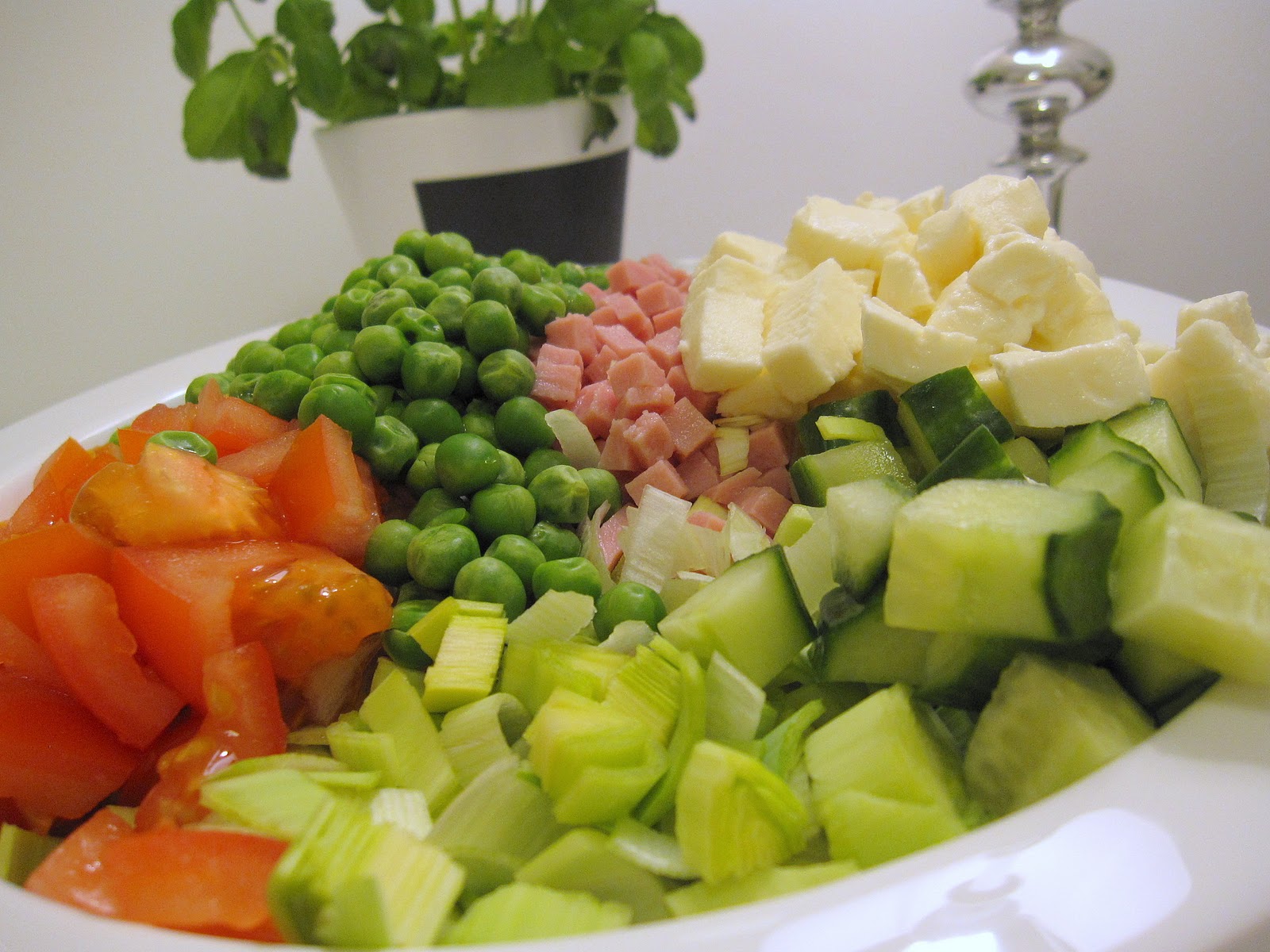 MaiFuud etc.: Ruokaisa salaatti iltapalaksi