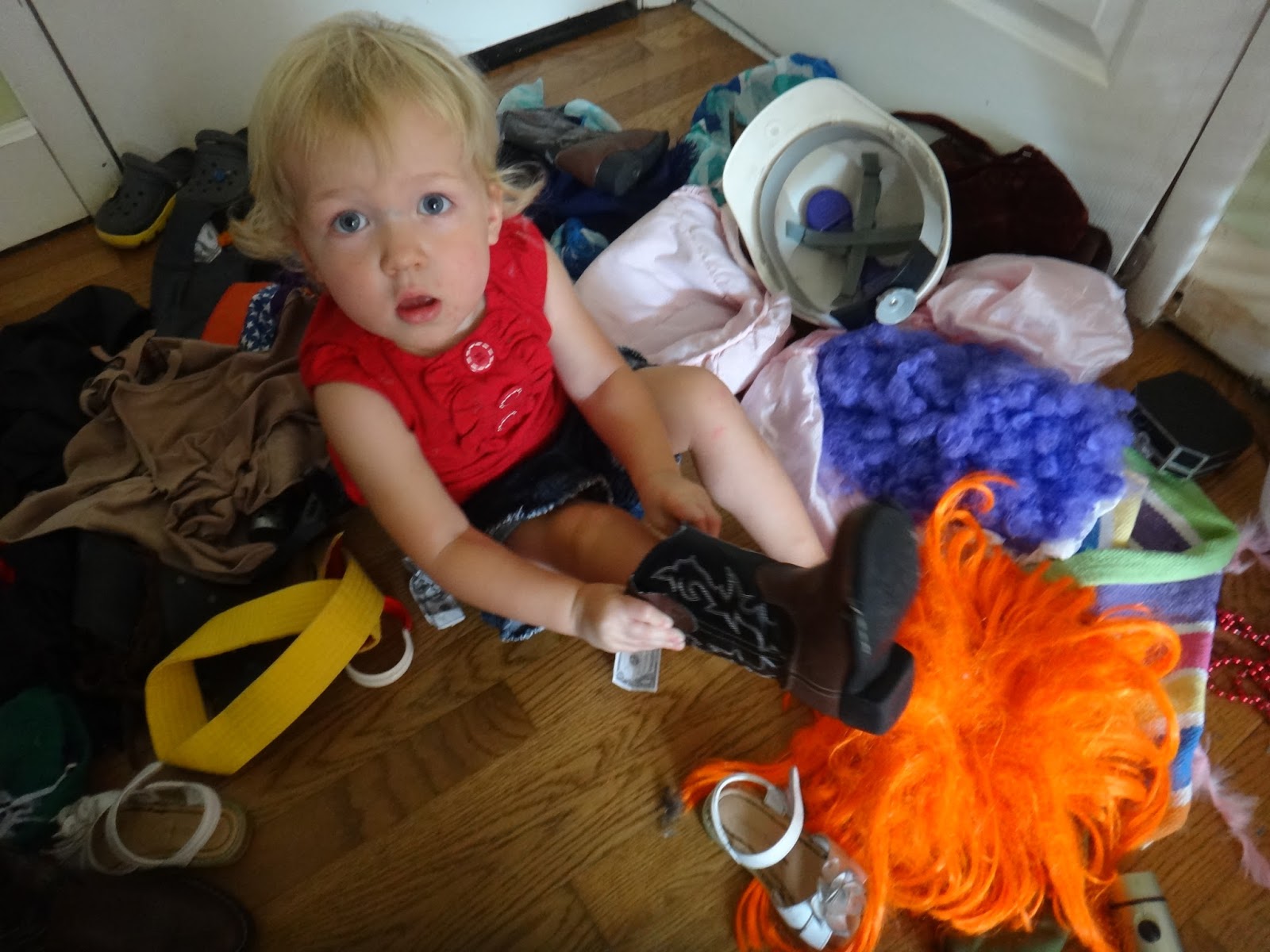 Little Stars Learning: 7 Skills of Dress Up Play