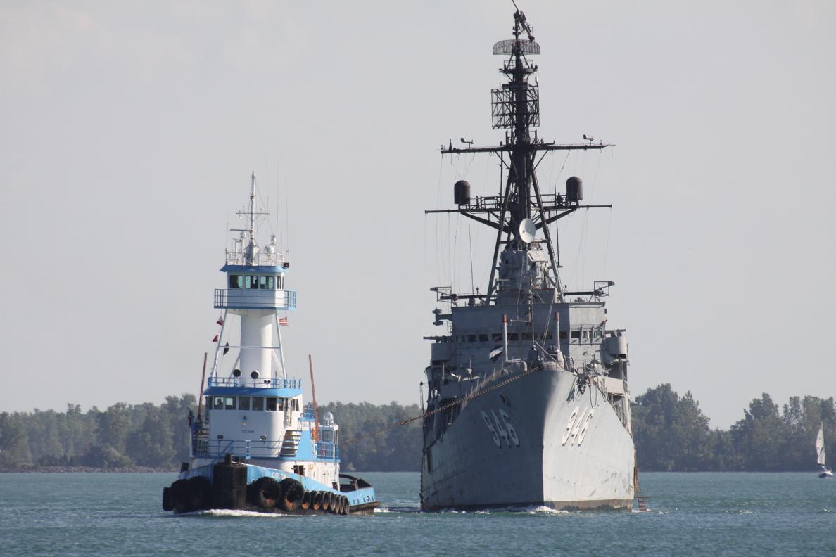 Michigan Exposures: The USS Edson Comes Up the Detroit River