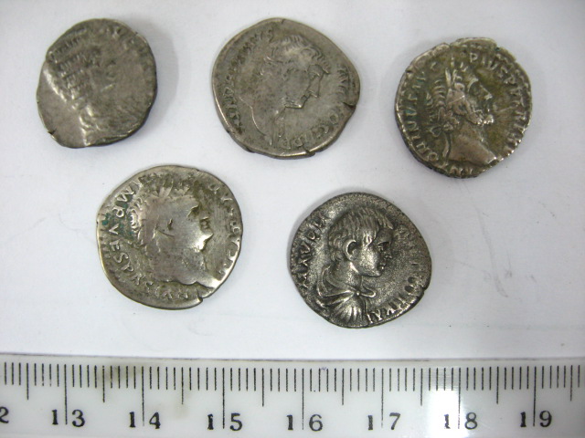 KOVACEVIC ANTIKVITETI I RODOSLOVI: NAJVECI SVETSKI NALAZ ANTICKOG BLAGA IZ KAMENICE KOD NISA