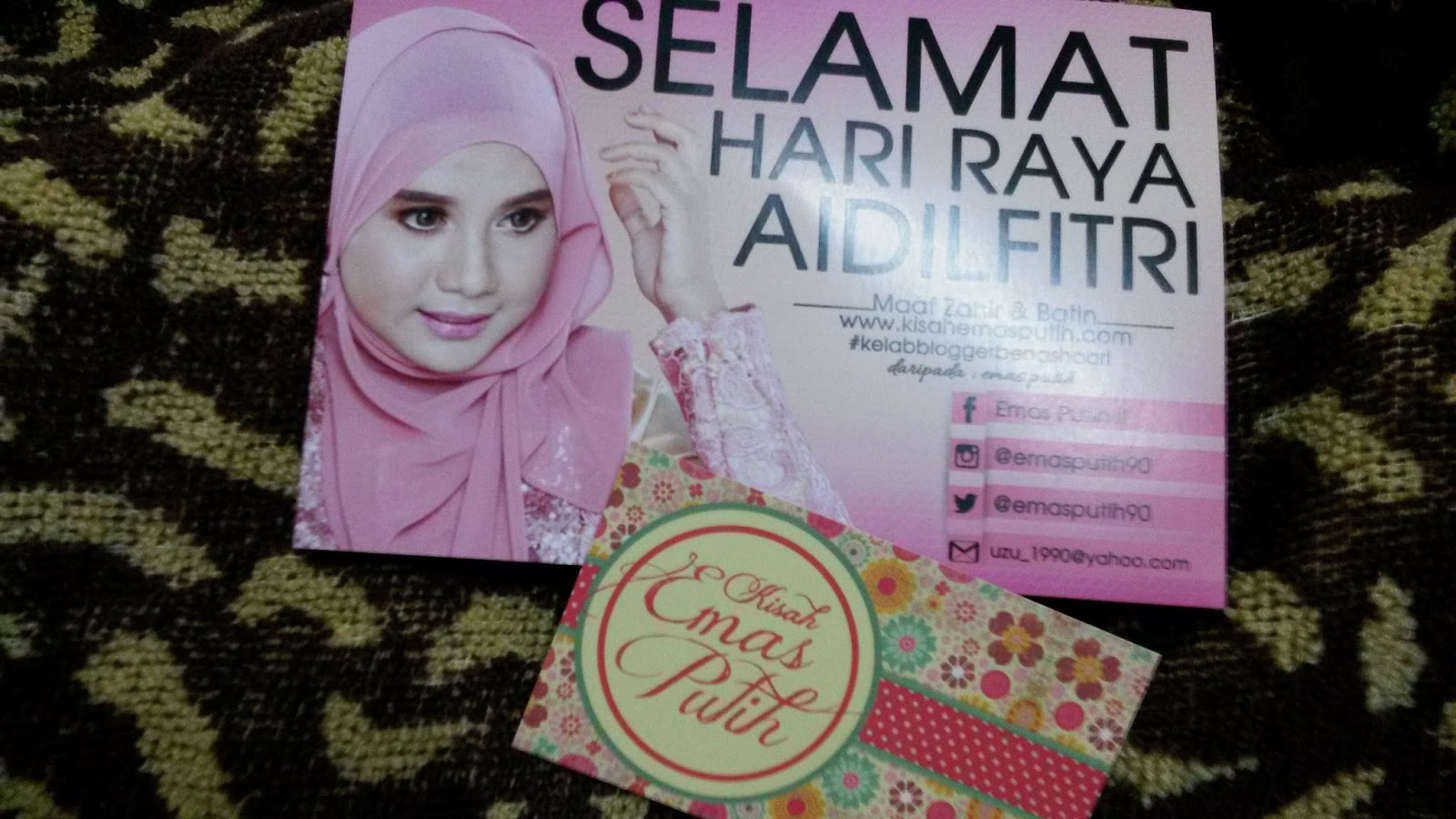KAD RAYA DARI BLOGGER EMAS PUTIH