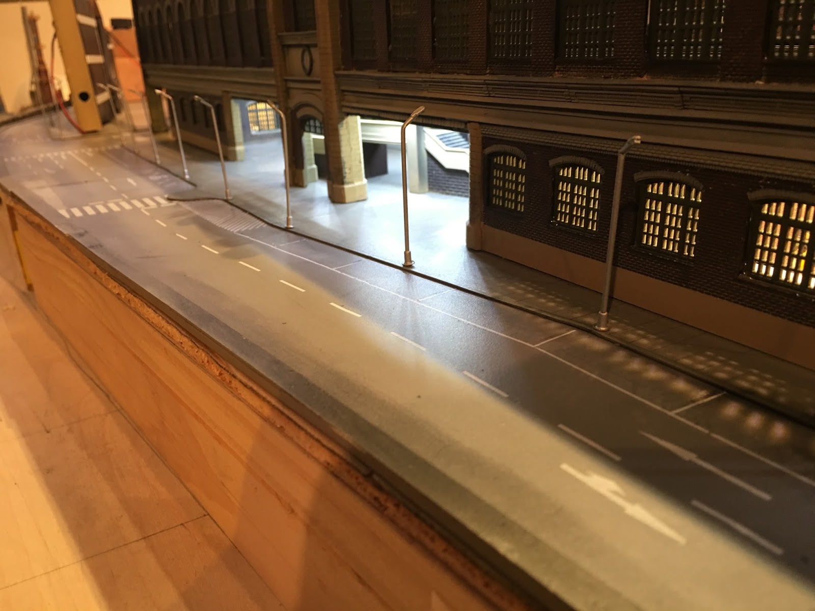 quinntopia - An N Scale blog: STREETLIGHTS AND LIGHTING BUS