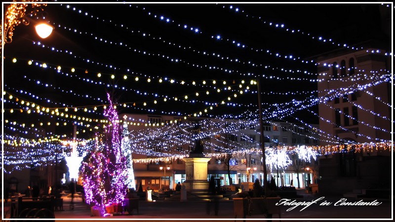 Piata Ovidiu, luminata pentru sarbatorile de iarna - Fotograf in Constanta