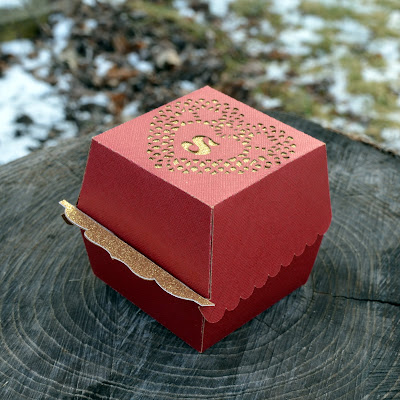 Samantha Walker's Imaginary World: Heart Lace Clam Shell Box Tutorial ...