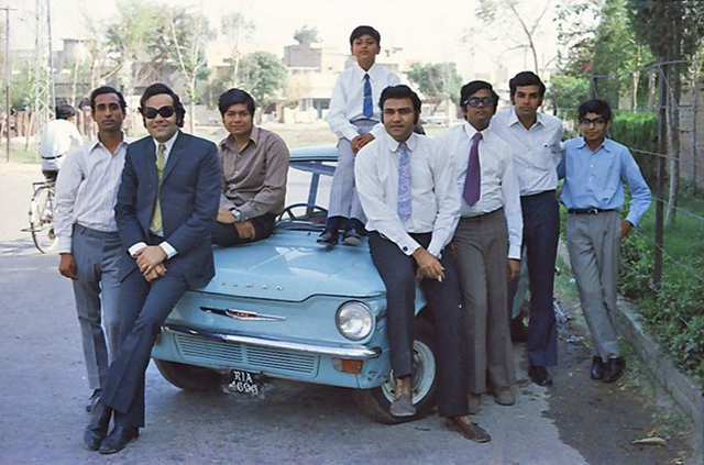 20 Vintage Photos Show a Different Side of Pakistani Life from Between ...