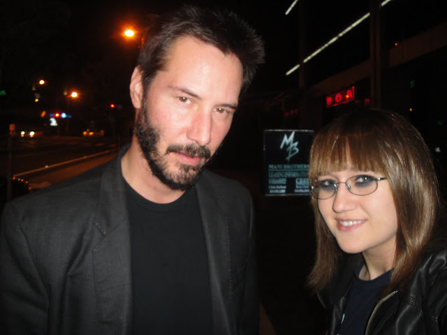 Keanu Reeves: Two new photos of Keanu Reeves with fans