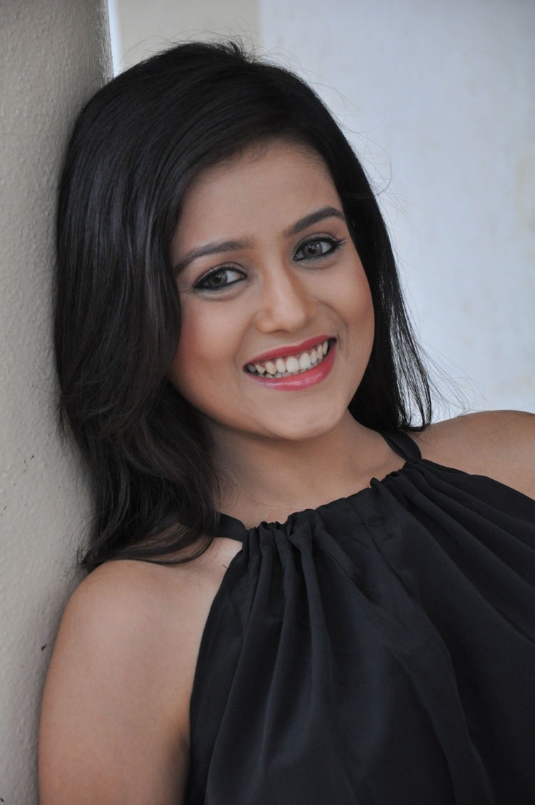 Mishti Chakraborty Columbus Audio Launch Photos - Latest Movie Updates ...