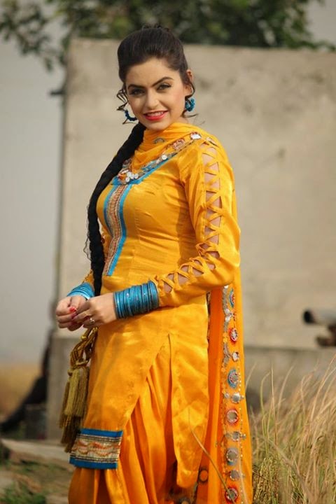 Beautiful World Blog: Nisha Bano Latest Hot Sexy Wallpapers