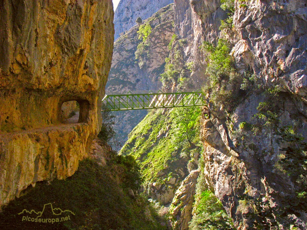 MIL Y UNA HISTORIAS : Ruta del Cares - Caín/Poncebos