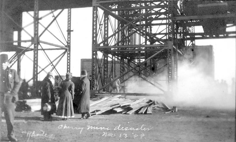 The Digital Research Library of Illinois History Journal™ : The ...