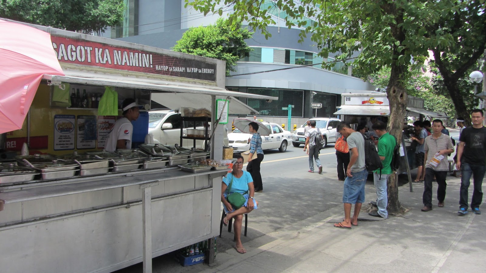 walkandeat: Jollijeep dining in Makati