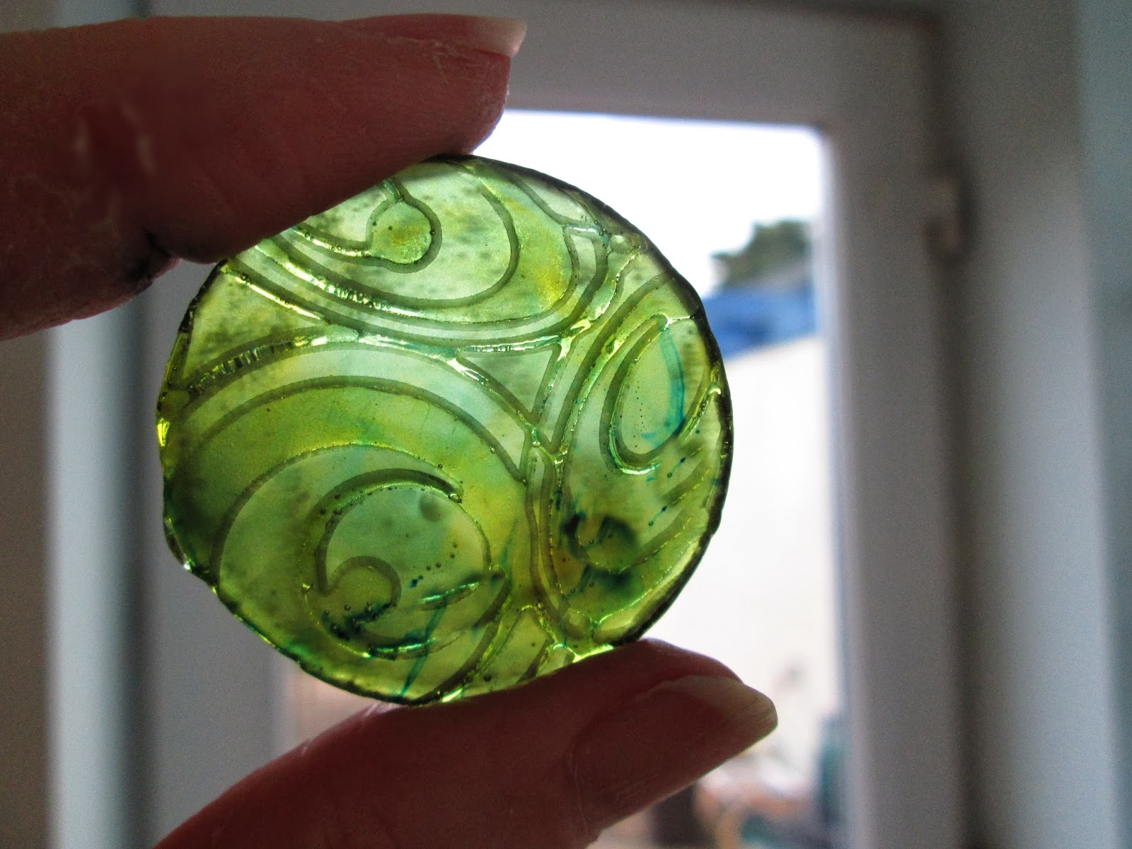 Baubles and Beads: Suncatcher UTEE jewel enamel tutorial