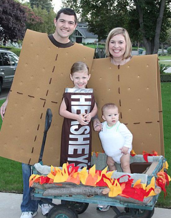 I Love Graff Durand 7 Creative Family Costume Ideas i-love-graff-durand-7-creative-family-costume-ideas