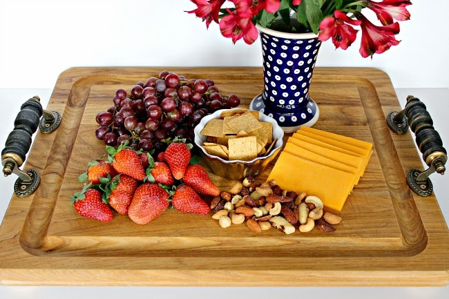 UPCYCLED WOODEN SERVING TRAY | Dimples and Tangles