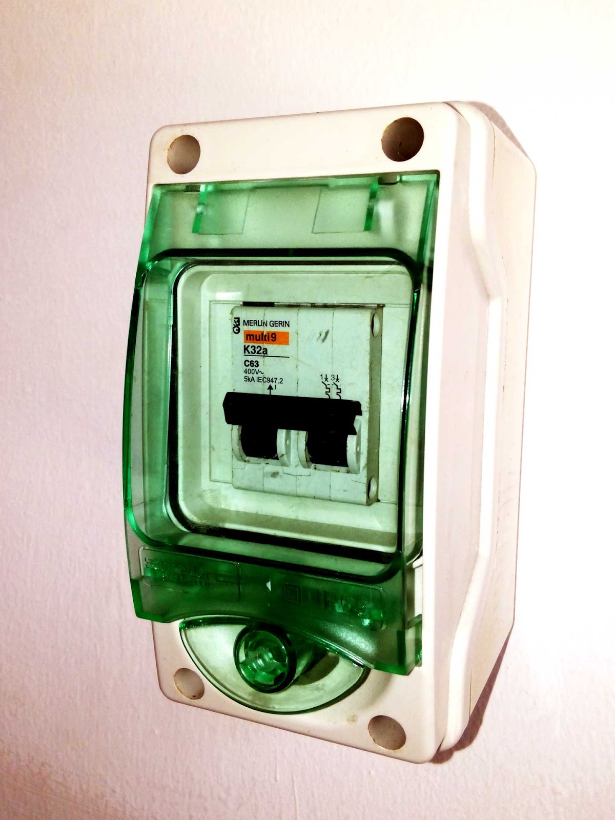 ¿Qué es el Interruptor Principal de una instalación eléctrica ...