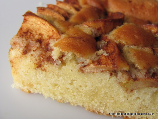 Mainly Baking: Norwegian Apple Cake (Eplekake)