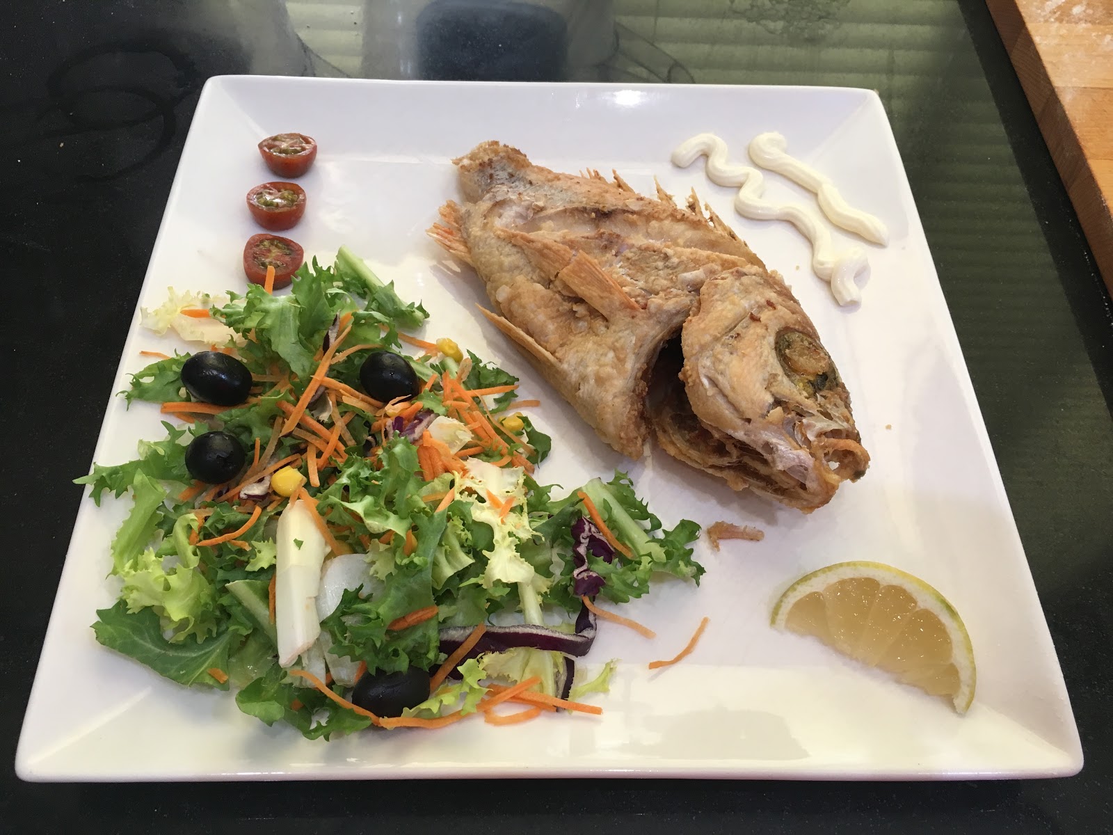 Entre punto y hecho: Pescado de roca frito al estilo canario.