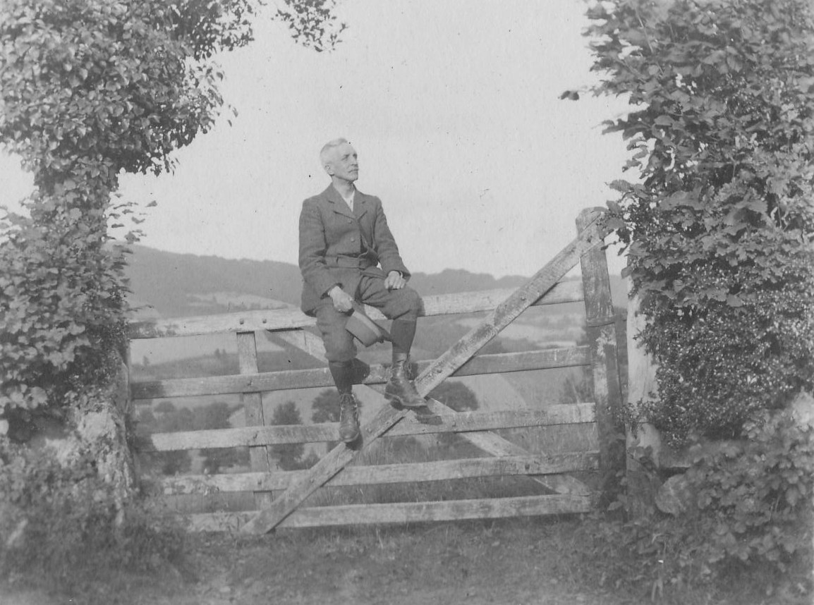 Family Holidays: Devonshire holidays in the words of Arthur Morris and ...