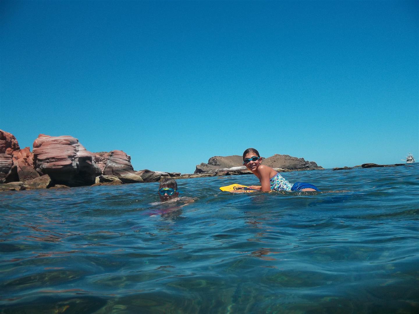 Adagio Cruising: April 4, 2016 - Punta San Telmo