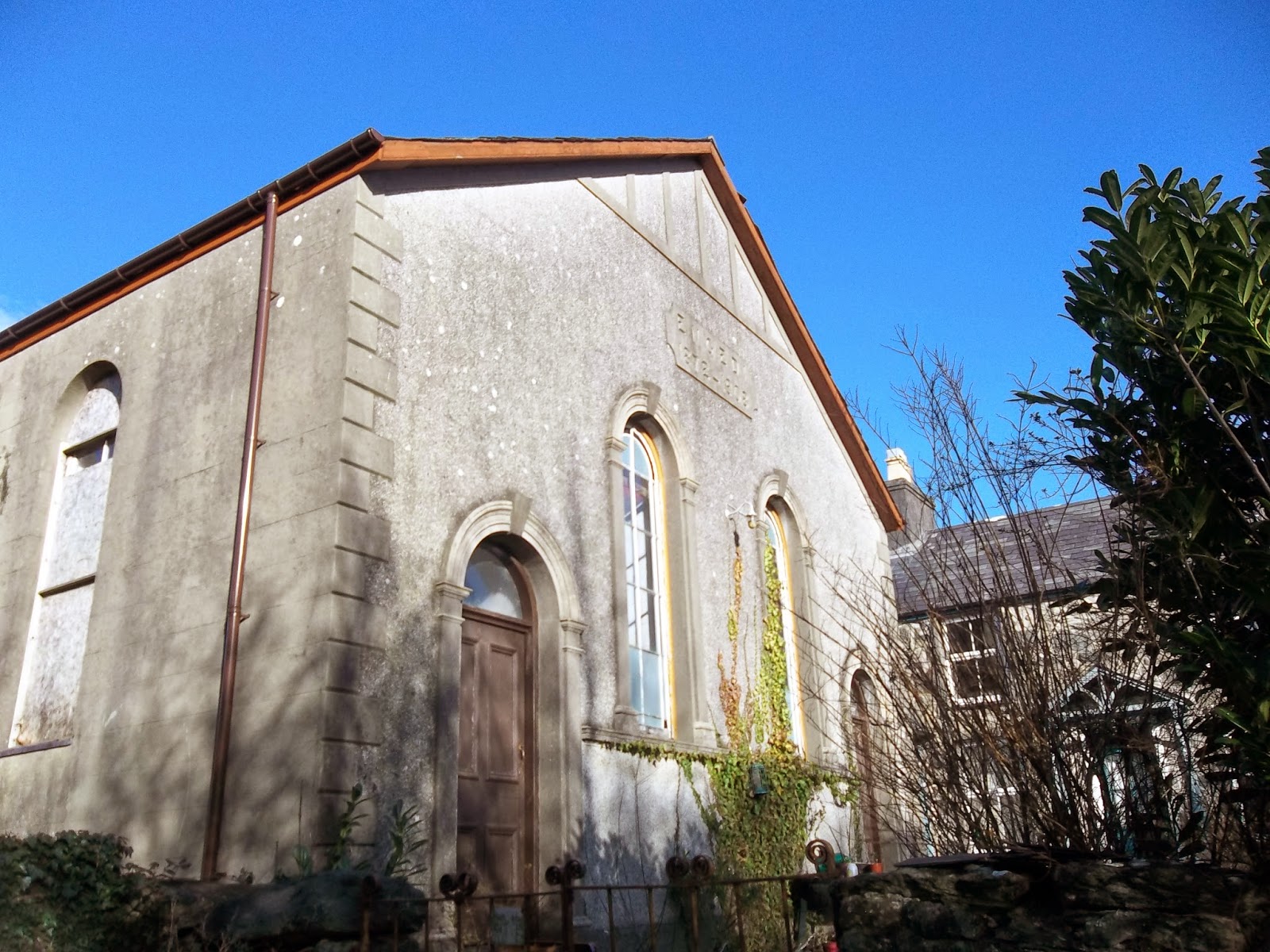 Thoughts of Chairman Mwyn: Lôn Goed Herald Gymraeg 25 Chwefror 2015