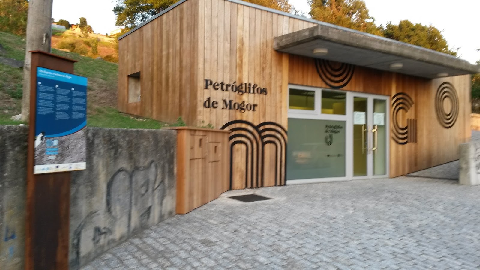 Mágicos petroglifos de Mogor y Campo Lameiro - Los gastroviajes de Ruth