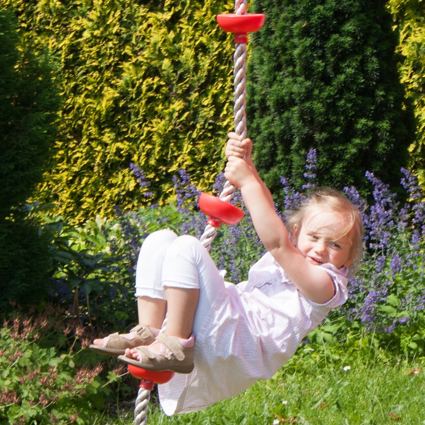 PEQUEfelicidad: ESCALERAS Y CUERDAS PARA TREPAR